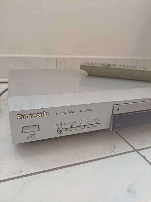DVD player Panasonic RV-32