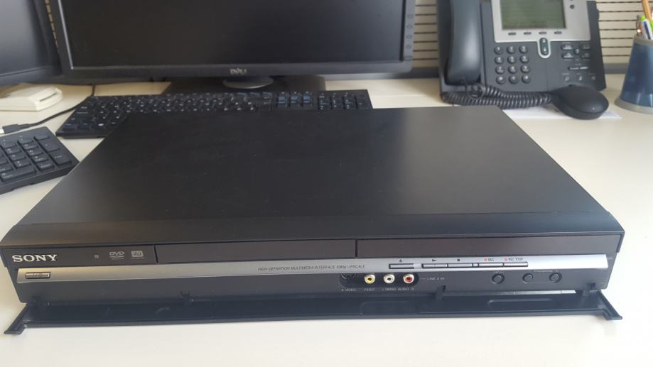 DVD snimač/player SONY RDR-GX350