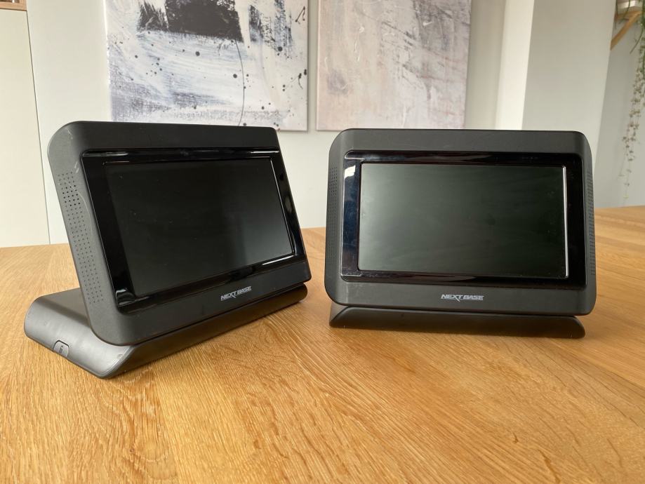 NextBase DVD Player za Automobil sa Svim Dijelovima