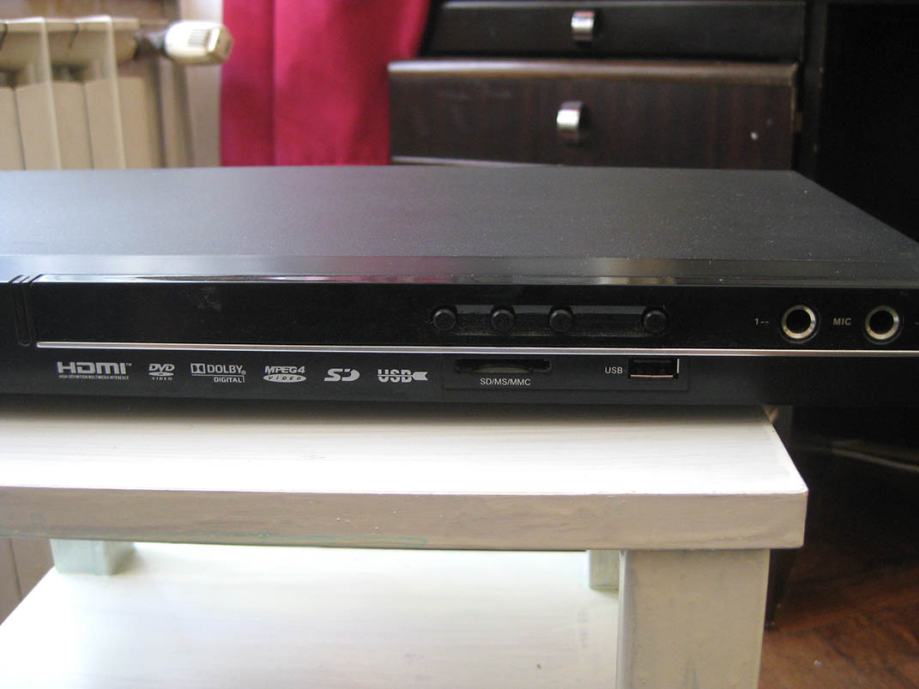 Quadro DVD player 966
