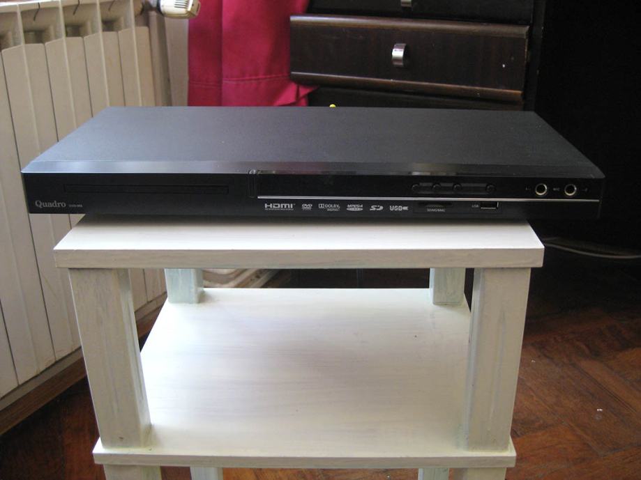 Quadro DVD player 966