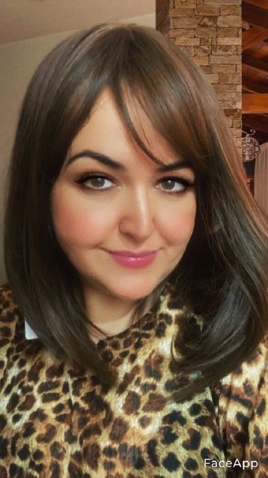 Perika nova Smeđa, Duži Bob Sa Šiškama, Prirodan Izgled Kose