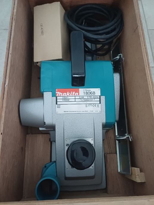 Blanja makita 1806B