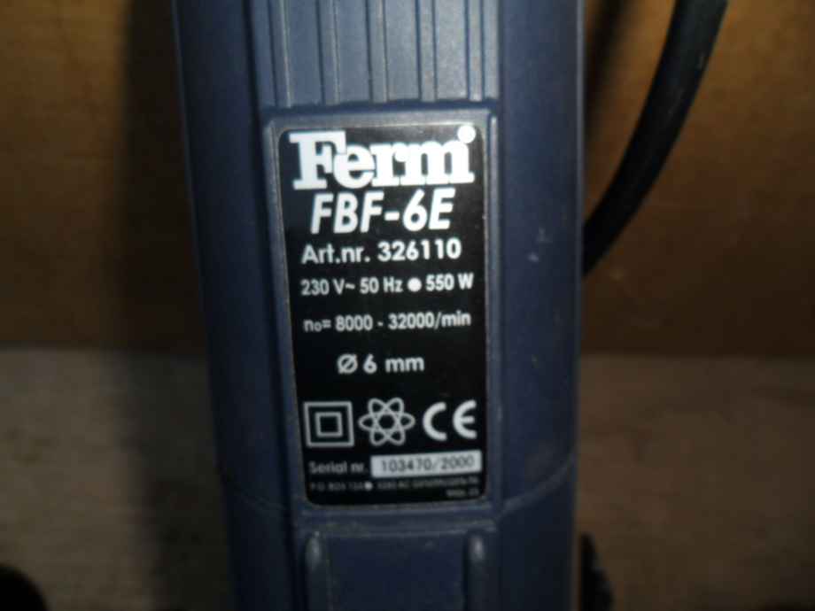 Glodalica ručna električna za obradu drveta FERM FBF-6E 550W