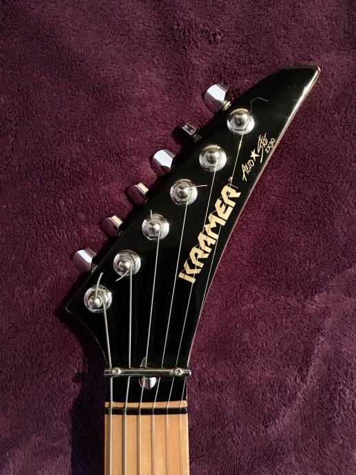 1986 Kramer Aerostar ZX30, USA / Zamjena za bass gitaru