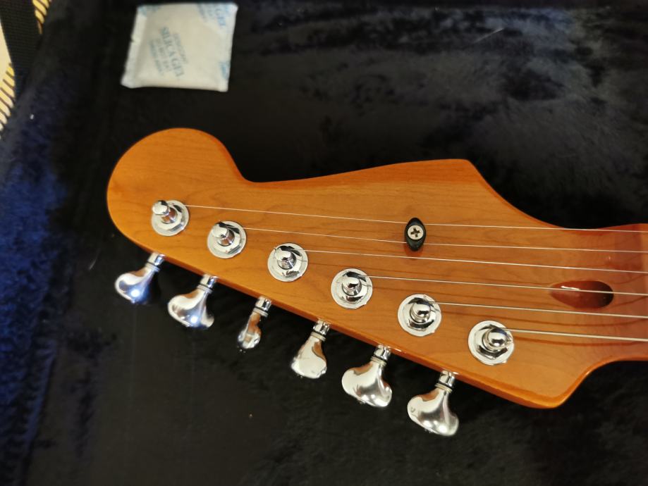 CUSTOM HT STRAT