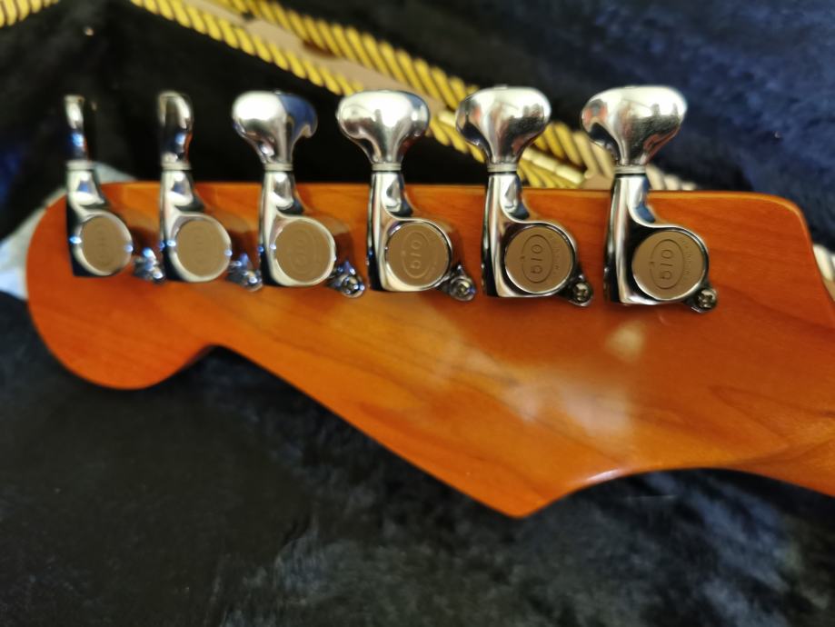 CUSTOM HT STRAT