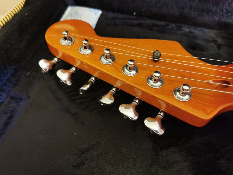 CUSTOM HT STRAT