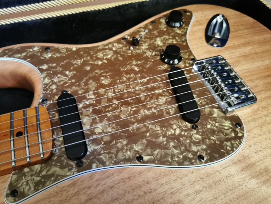 CUSTOM HT STRAT