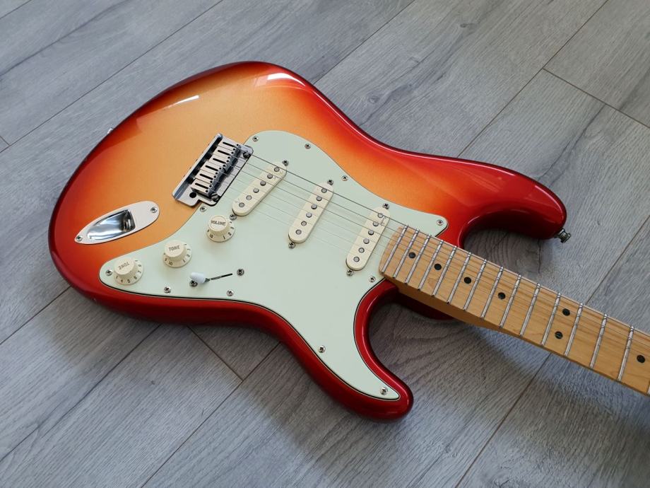 Fender American Deluxe Stratocaster Sunset Metallic