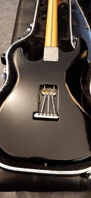 Greco Super Sound Stratocaster, 77.