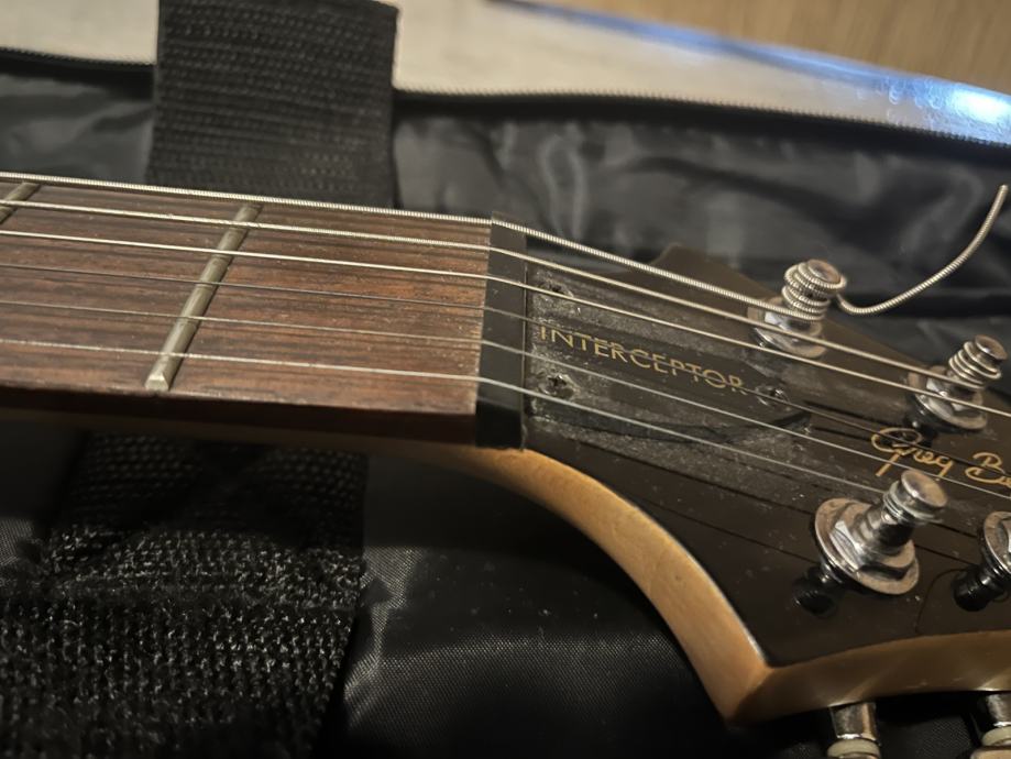 Greg Bennett Interceptor IC-10, dobro očuvana s dodatnom opremom, 8/10