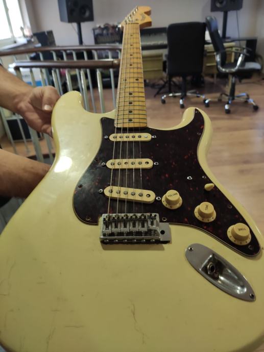 HOHNER Stratocaster made in JAPAN