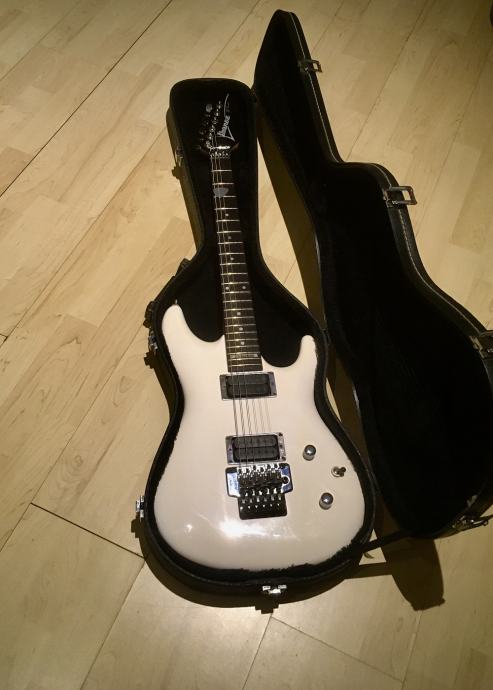 Ibanez JS 100