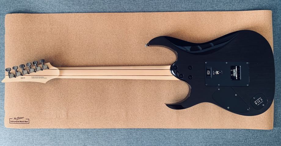 Ibanez RG870 QMZ Premium