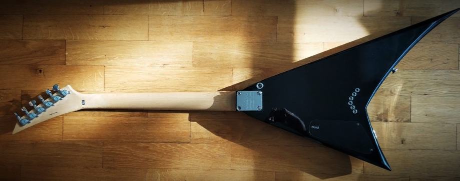 Jackson Randy Rhoads JS30RR električnu gitaru + gigbag