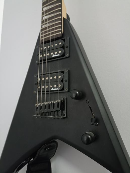 Jackson RR Minion električna gitara+Marshall MG15R pojačalo