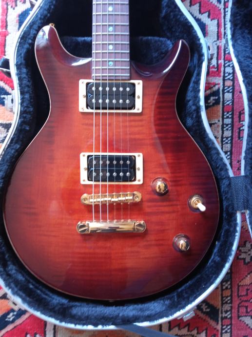 MK Guitars PRS Santana model (clone) sa koferom