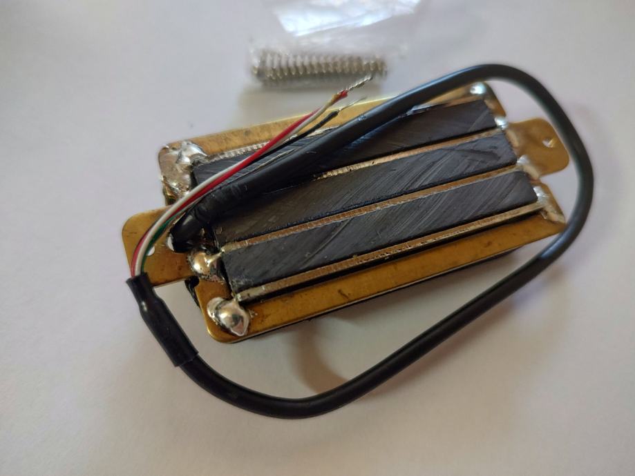Quad rail humbucker (motherbucker), high output