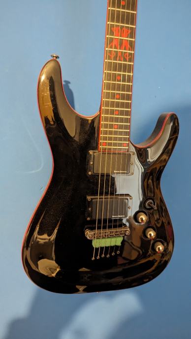 Schecter C-1 She Devil