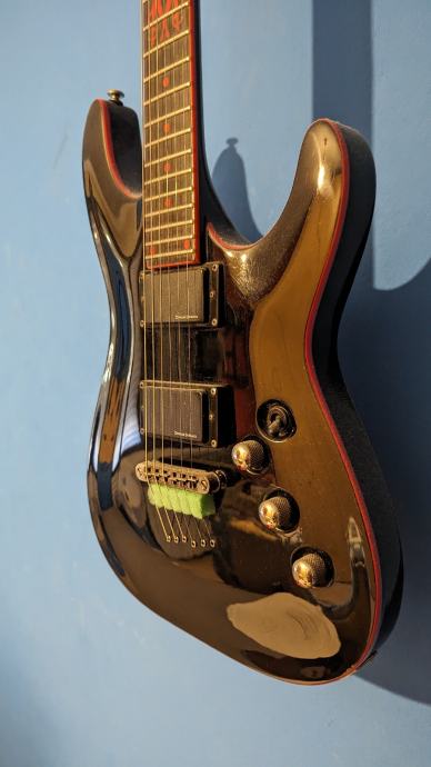 Schecter C-1 She Devil