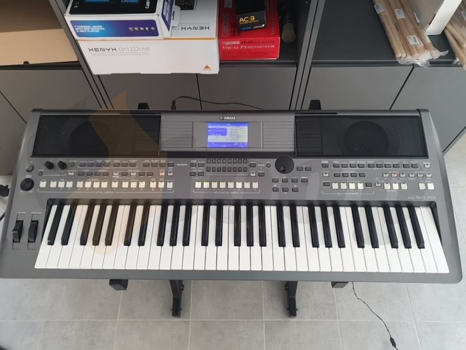 Yamaha PSR-S670 aranžer klavijatura
