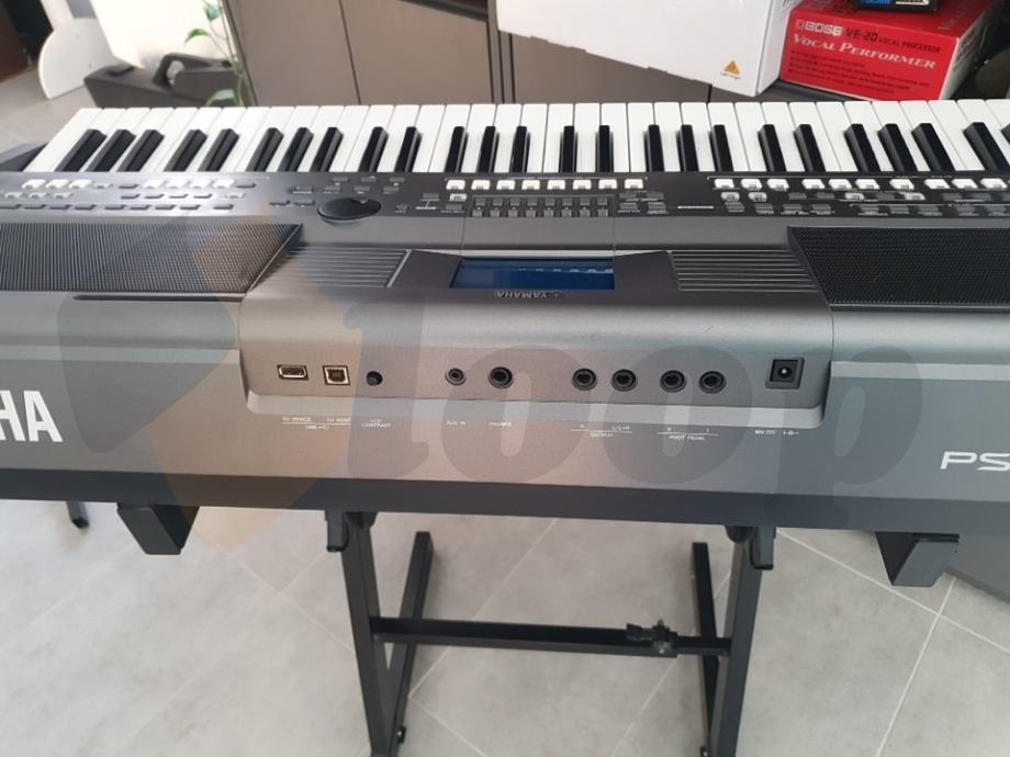 Yamaha PSR-S670 aranžer klavijatura