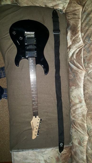 Yamaha Tourgear + Pojačalo