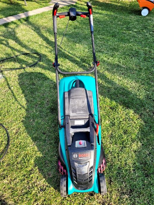 Bosch rotak 370 li kosilica