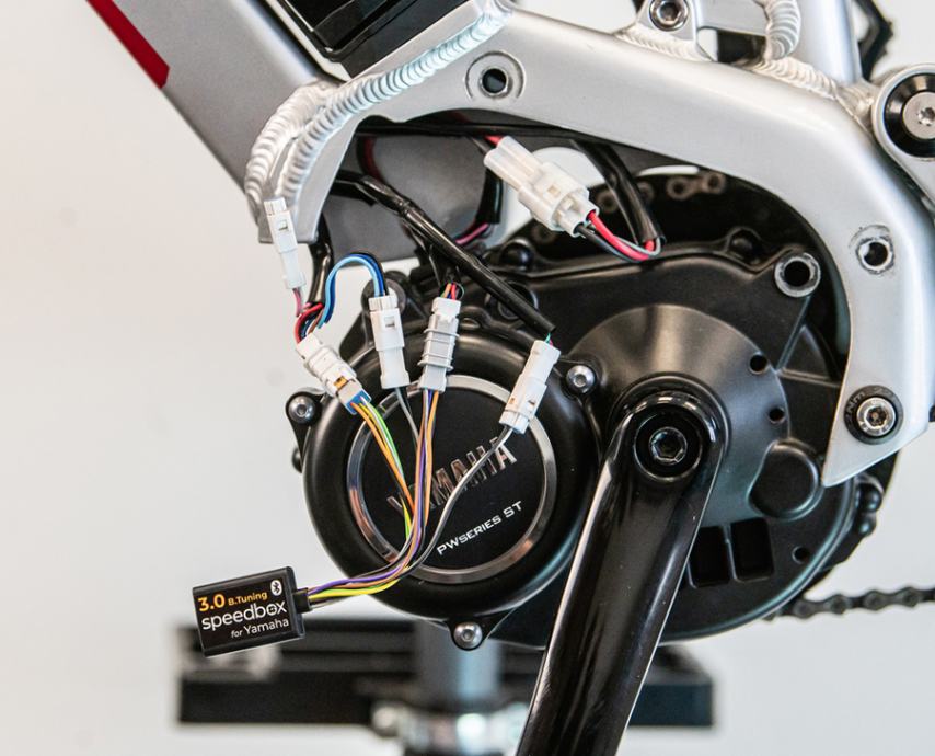 ČIP za skidanje blokade motora YAMAHA (SpeedBox 3.0 B.Tuning)