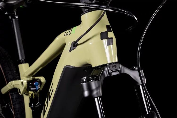 CUBE STEREO HYBRID 120 RACE 625 GREEN´N´FLASHGREEN 2022