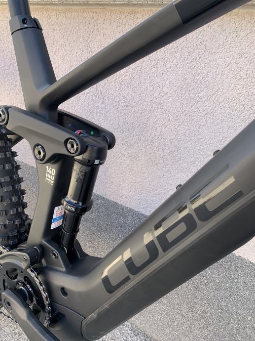 AKCIJA! CUBE STEREO HYBRID 140 HPC SLX 750 CARBON´N´REFLEX 2023