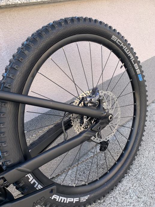 AKCIJA! CUBE STEREO HYBRID 140 HPC SLX 750 CARBON´N´REFLEX 2023