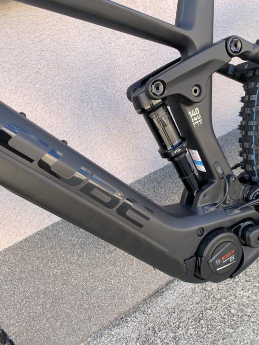 AKCIJA! CUBE STEREO HYBRID 140 HPC SLX 750 CARBON´N´REFLEX 2023