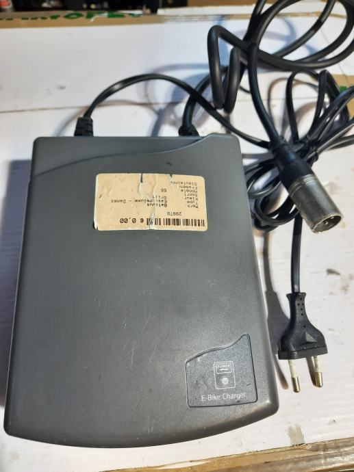 Punjač za el. bicikl Sparta 34V 3,4A