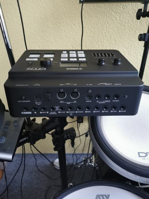 Yamaha DTX700