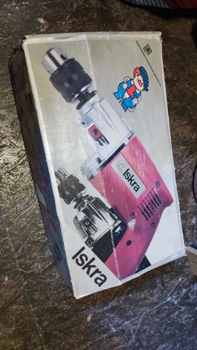 Električna bušiliva Iskra sa nastavkom za cirkular potpuno ispravna