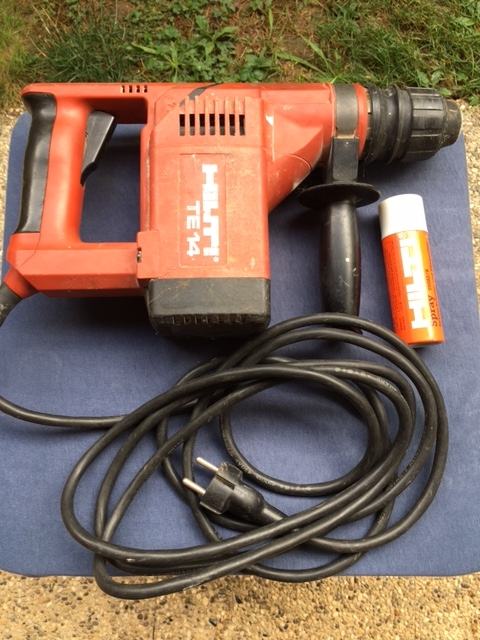 ELEKTRIČNE BUŠILICE I ŠRAUBERI