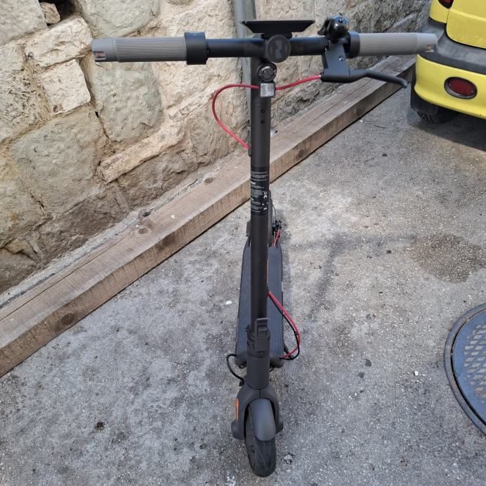 Električni Romobil V40i Pro