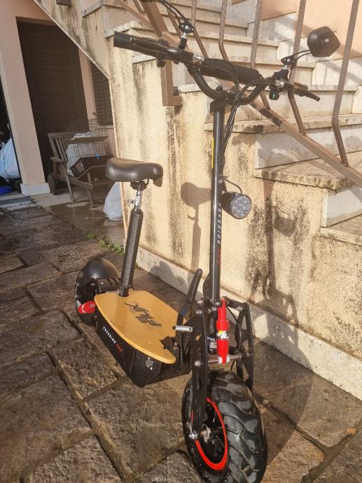 Elektro skuter romobil eFlux Freeride PRO - 1600 Watt 48V E-Scooter
