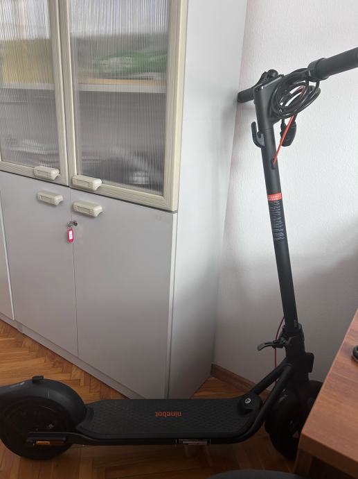 ninebot KickScooter f2 plus