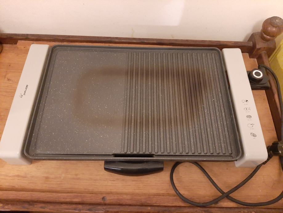Delimano stolni roštilj/grill