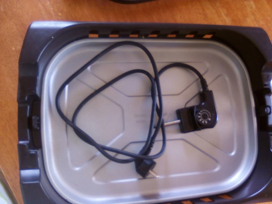 Elektricni roštilj Elektrolux ETG340