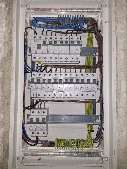 Elektroinstalacije EN-VOLT ,Elektricar