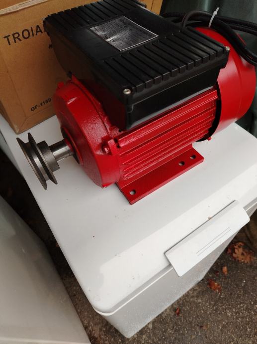 elektromotor monofazni 3 kw, 3000 obrt, novi, 190 E