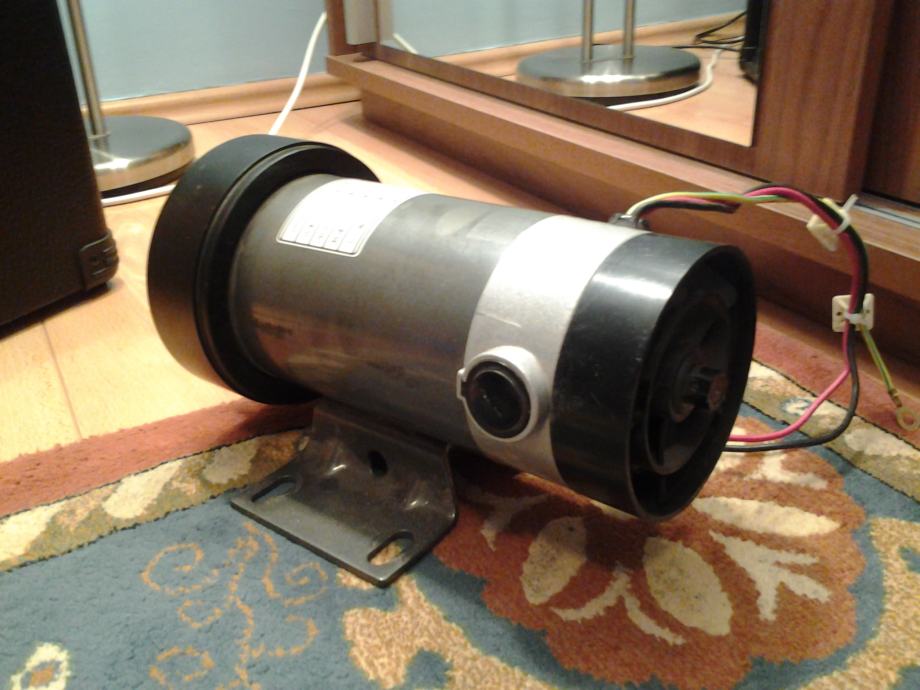 Motor DC, 180V, 1,75HP, 3800RPM, ispravan