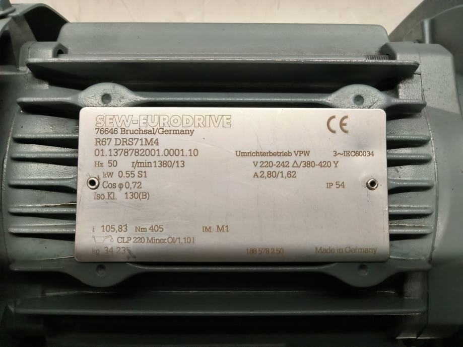 Motor-reduktor SEW-EURODRIVE 0.55kW, 405Nm, 13rpm