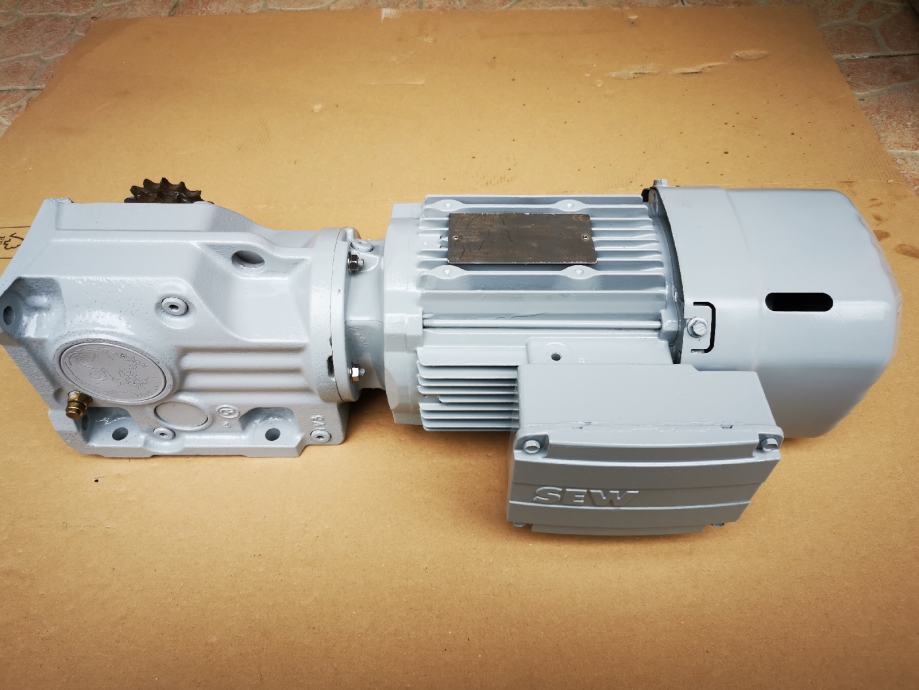 reduktor sa el. motorom trofazni