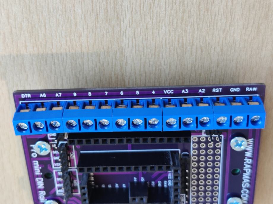 Adapter za Arduino Pro Mini DIN šina rail