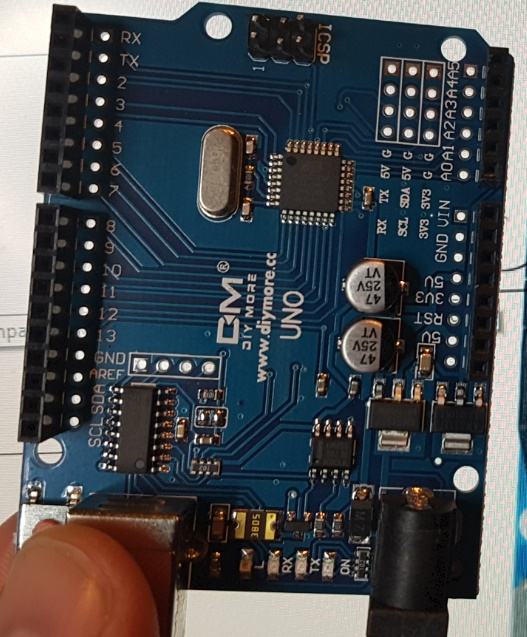 Arduino UNO (DM - diymore.cc) ili Arduino Nano